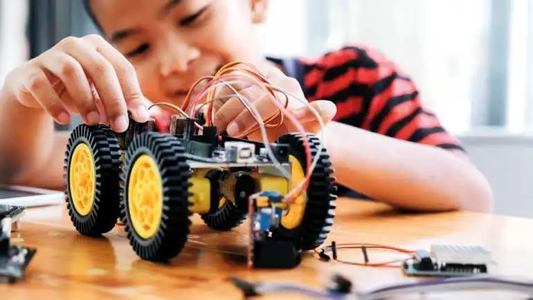 Tinker World | Online Live Coding Course, Robotics Course, STEM Experimental Learning Platform ...